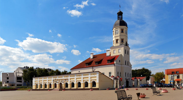 Экскурсия в Мирский и Несвижкий замок из Минска